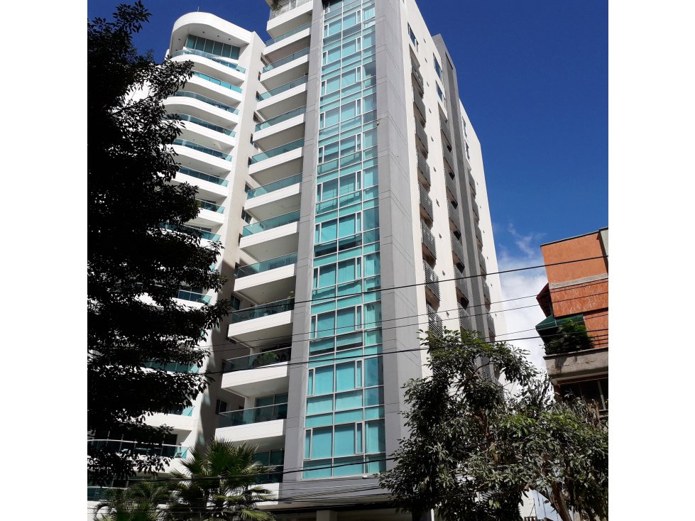 EDIFICIO SUMMUS - $3.600.000 COP