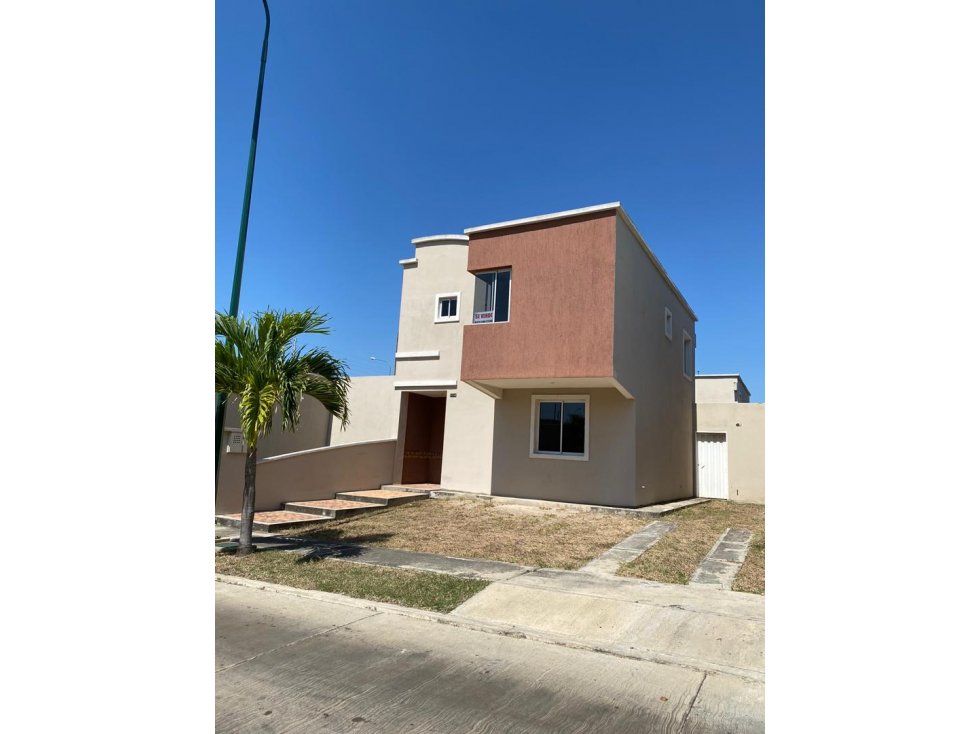 Casa, Urb. Ciudad Roca - Bs.90.000 VES