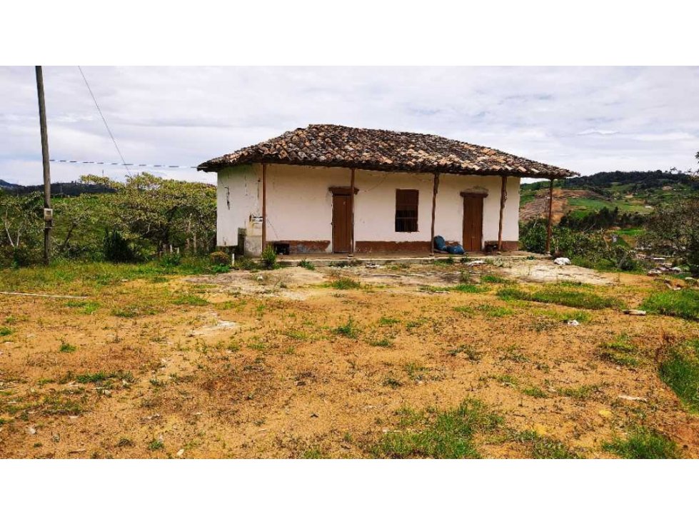 Casa lote de tapia para reformar- santuario ant 7 minutos de autopista ...