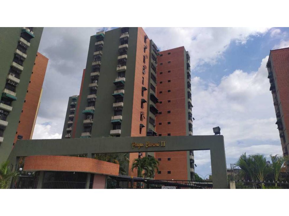 Hermoso Apartamento Res. Parque Choroni II Maracay - US$25,000 USD