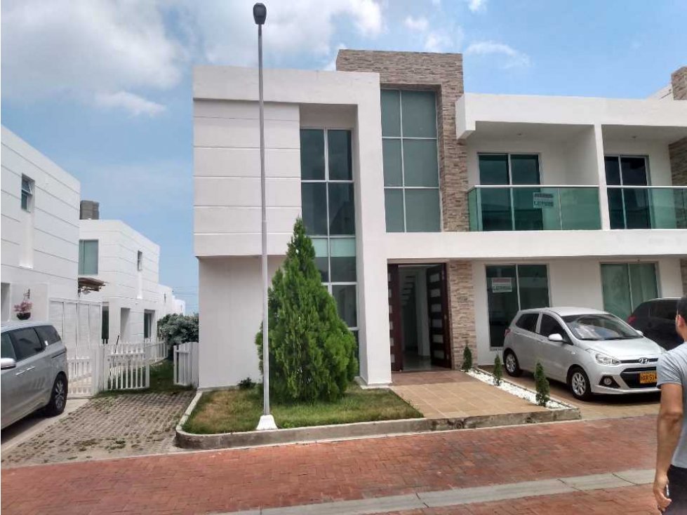 VENDO - CASA - VILLA CAMPESTRE